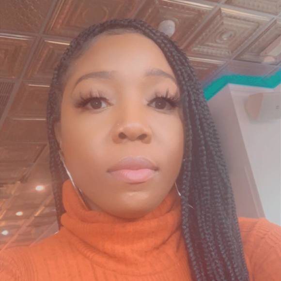 ! denisha's Closet (@denisha_17) | Poshmark